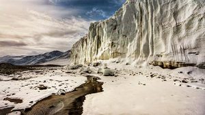 Antarctica Desktop Theme for Windows 10 / 11