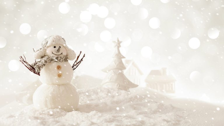 Christmas Tree Desktop Theme for Windows 10 / 11