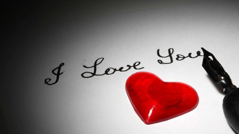 Love Desktop Theme for Windows 10 / 11