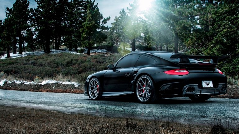 Porsche 911 Desktop Theme for Windows 10 / 11