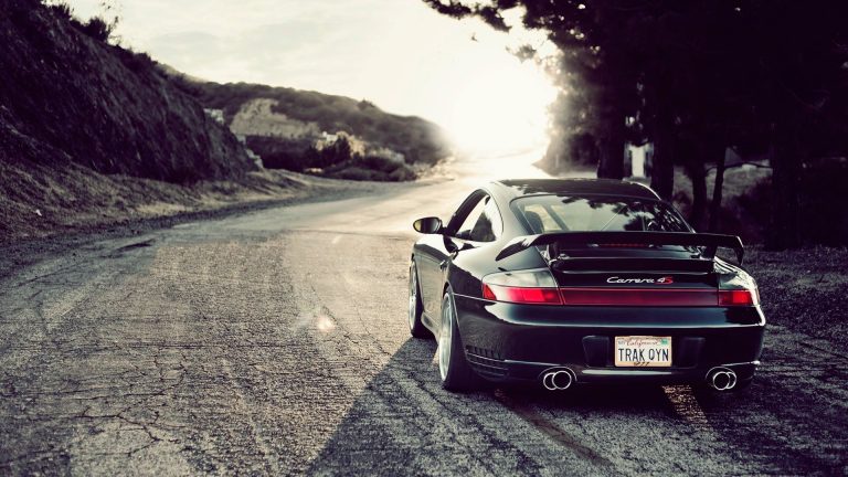 Porsche 911 Desktop Theme for Windows 10 / 11