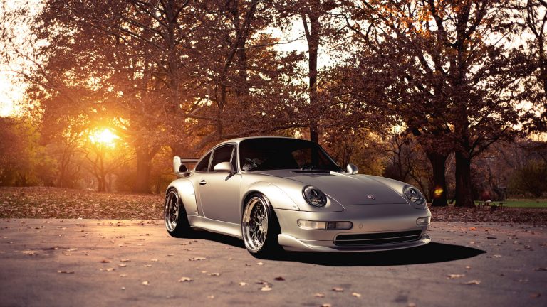 Porsche 911 Desktop Theme for Windows 10 / 11