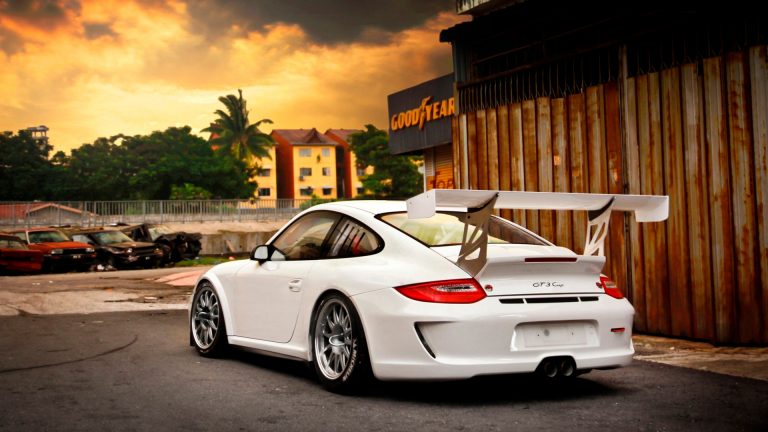 Porsche 911 Desktop Theme for Windows 10 / 11