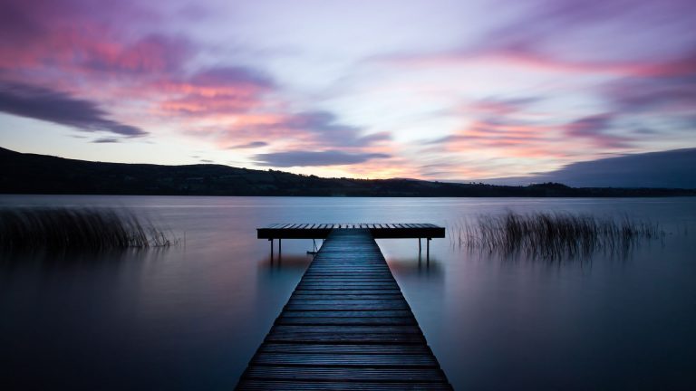 Pier Desktop Theme for Windows 10 / 11