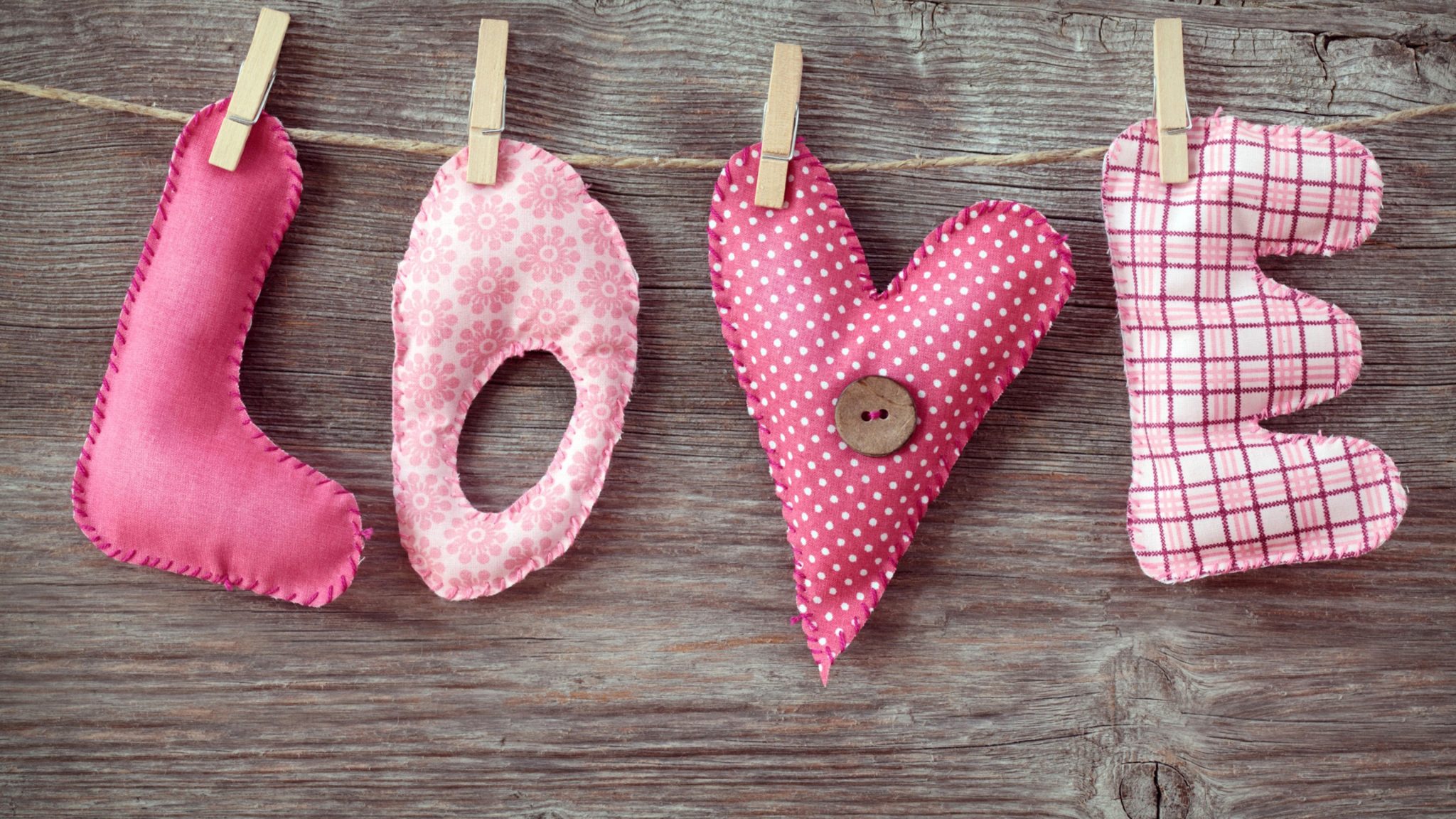 Valentine's Day Desktop Theme for Windows 10 / 11